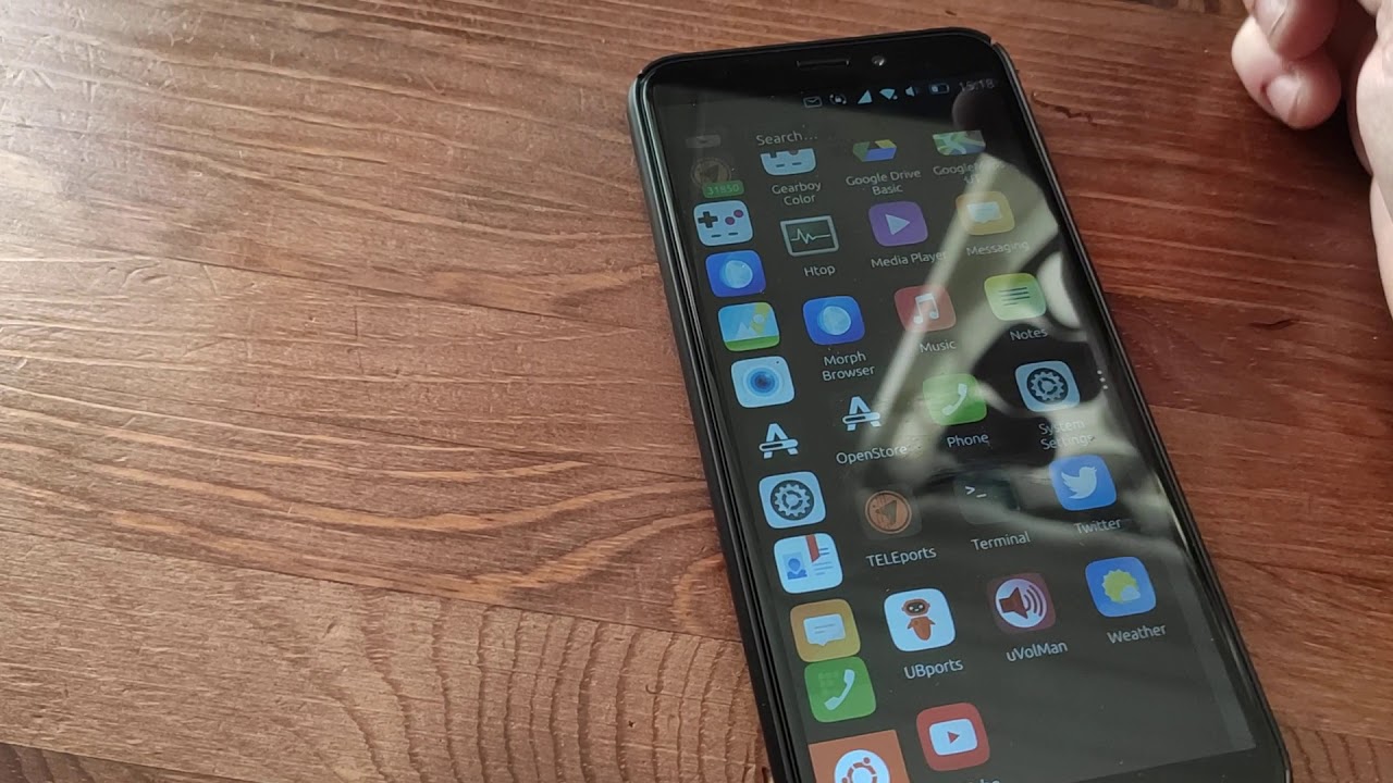 Smartphone Linux: arriva il PinePhone con Ubuntu Touch pre-installato